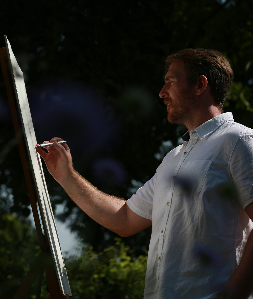 EN EL CABALLETE CON LUKE ADAM HAWKER | Penhaligon's