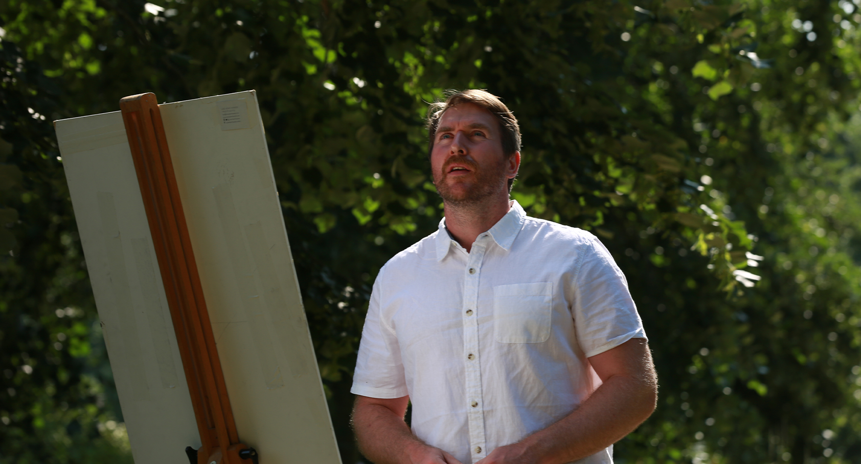 EN EL CABALLETE CON LUKE ADAM HAWKER | Penhaligon's