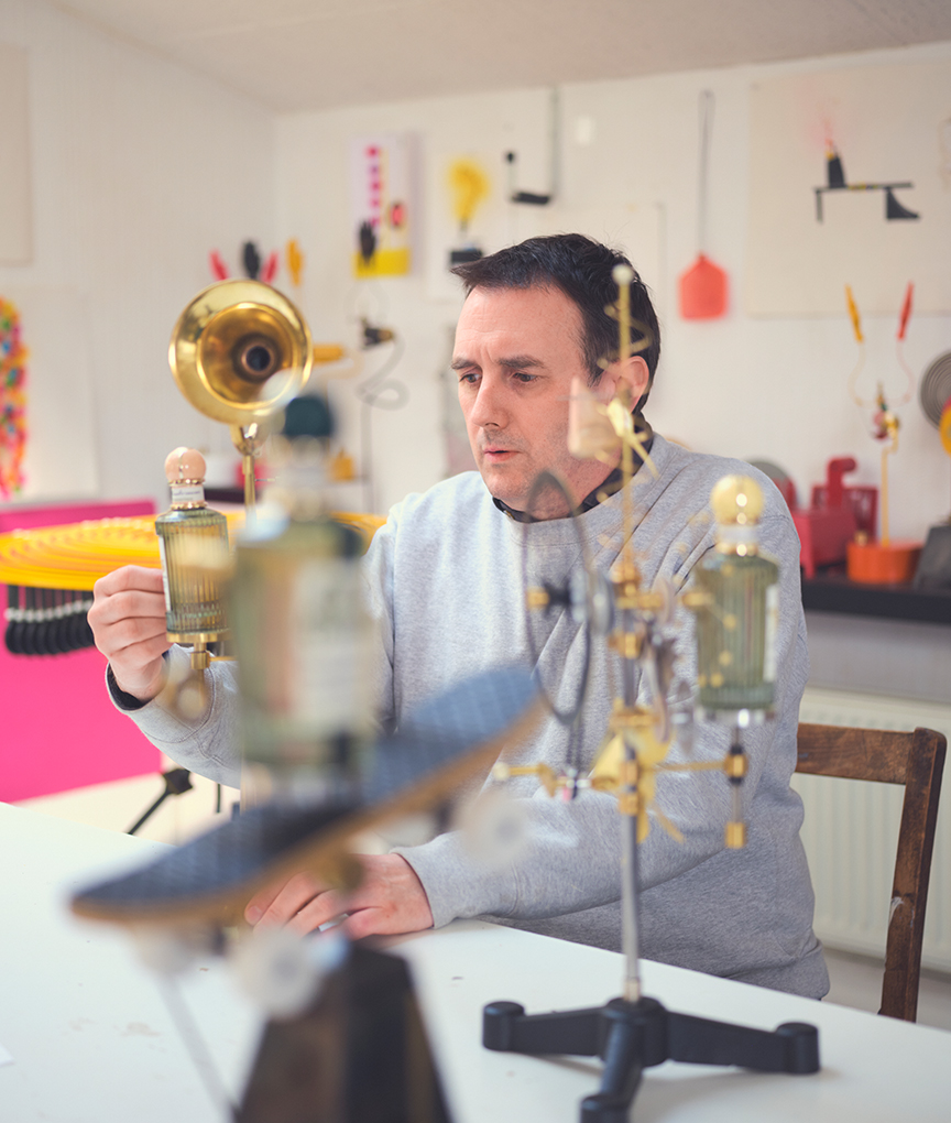 En coulisse : Les merveilleuses machines de Martin Smith | Penhaligon's